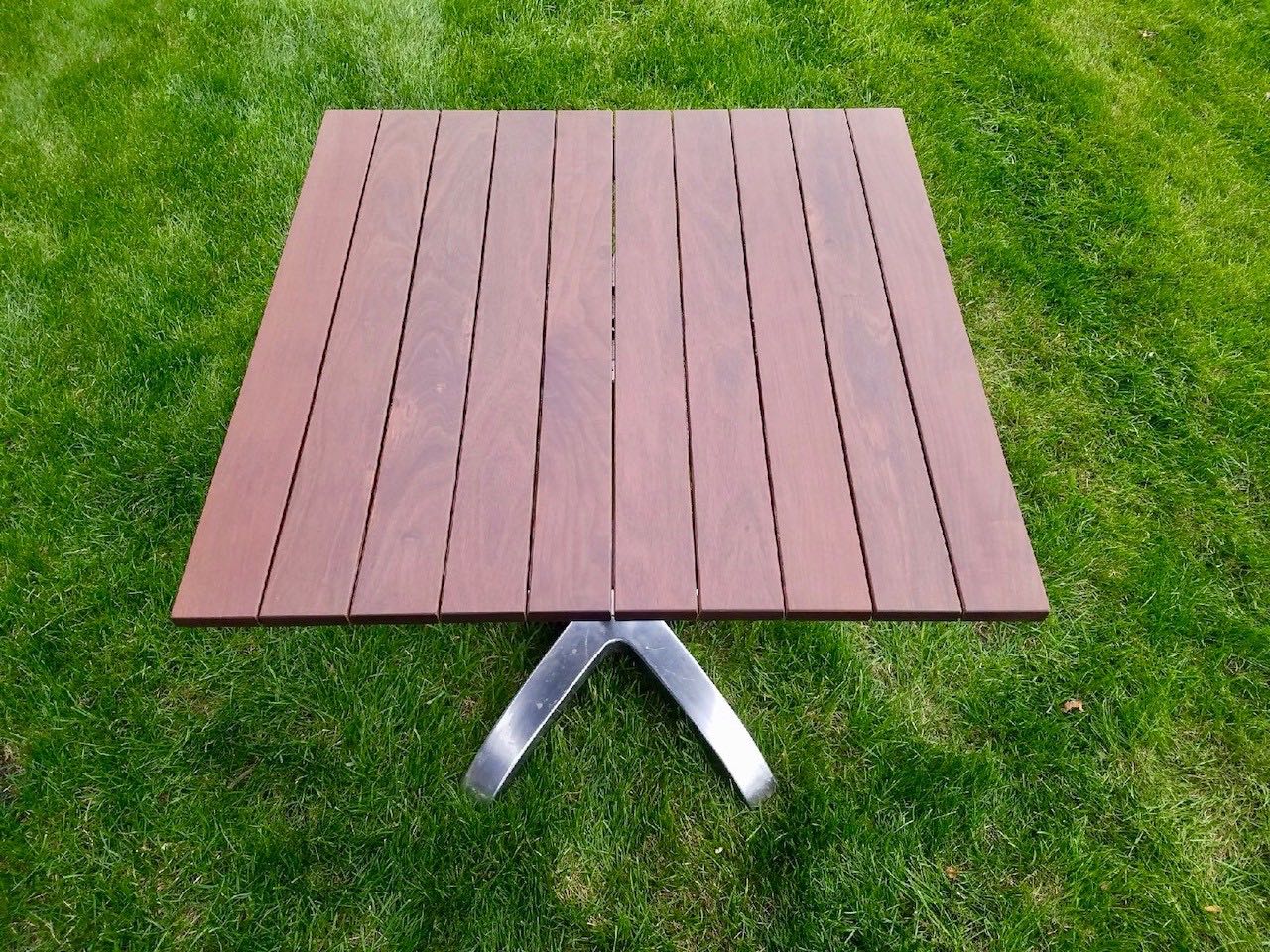 Custom Wood Products - Tables, Benches, Shelves, and More | Wood Statements